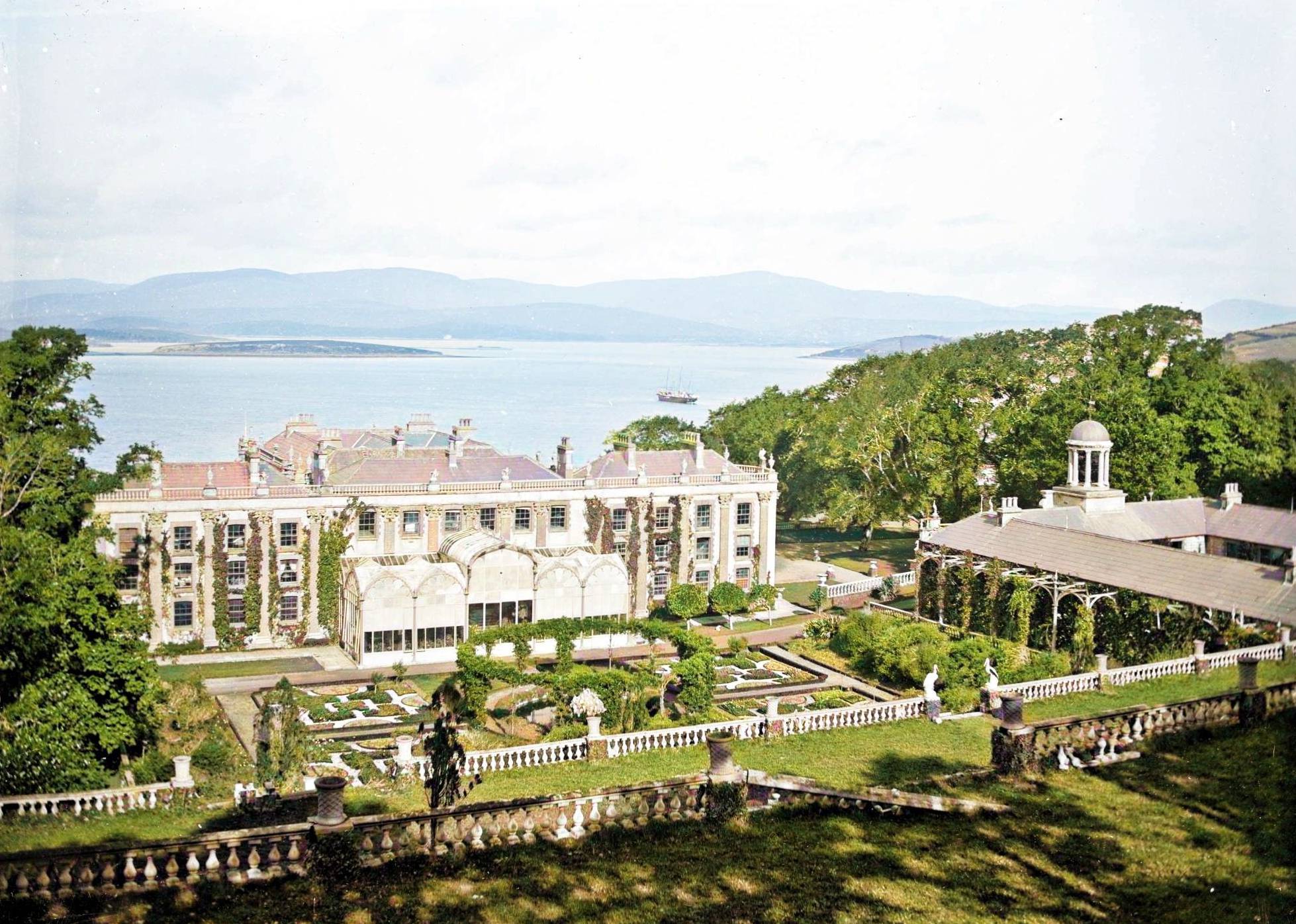 The Rich and Enchanting History of Bantry House, Co. Cork, Ireland ...