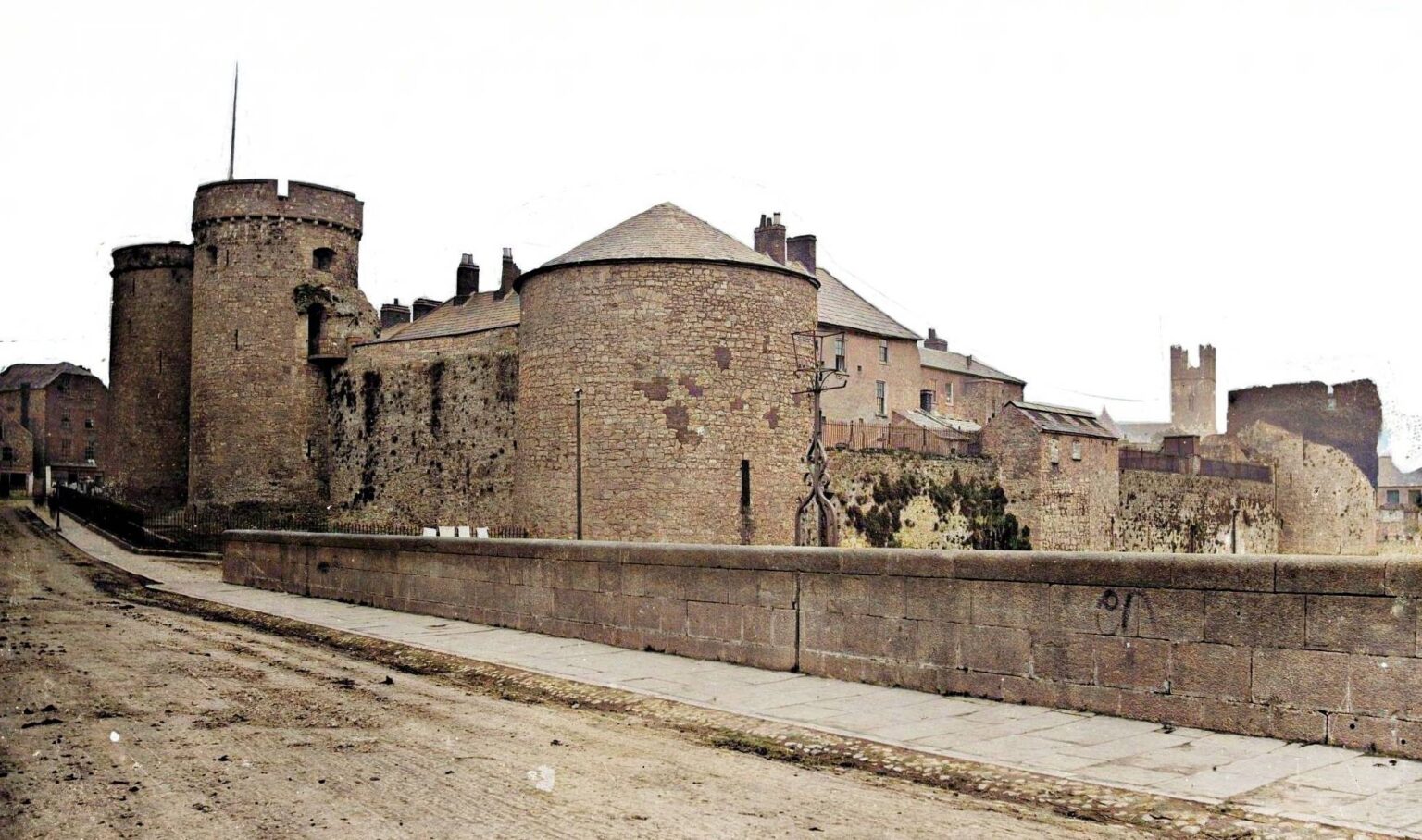 King John's Castle, Limerick, Ireland: A Comprehensive History ...