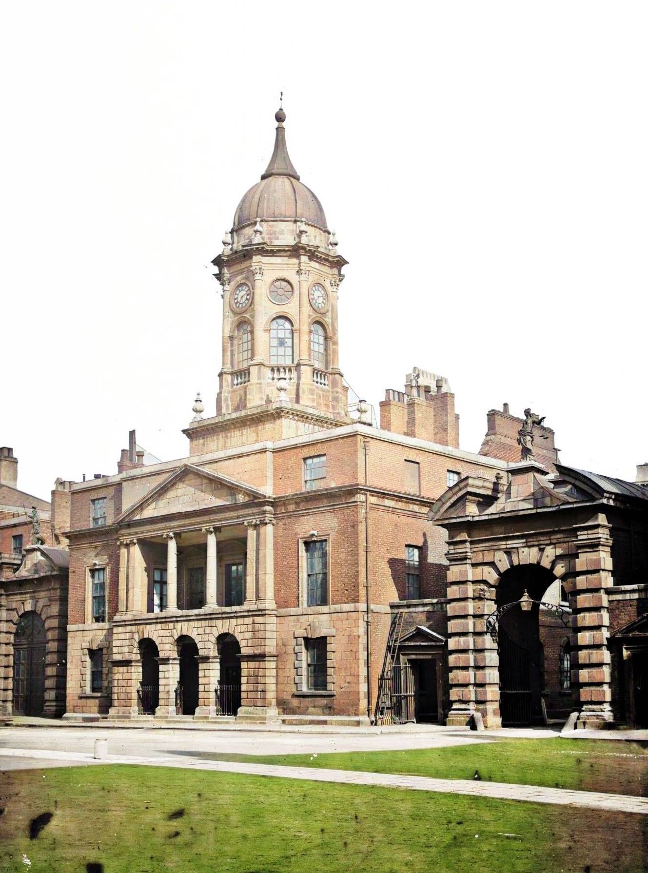 Discover the Rich History of Dublin Castle: The Heart of Dublin ...