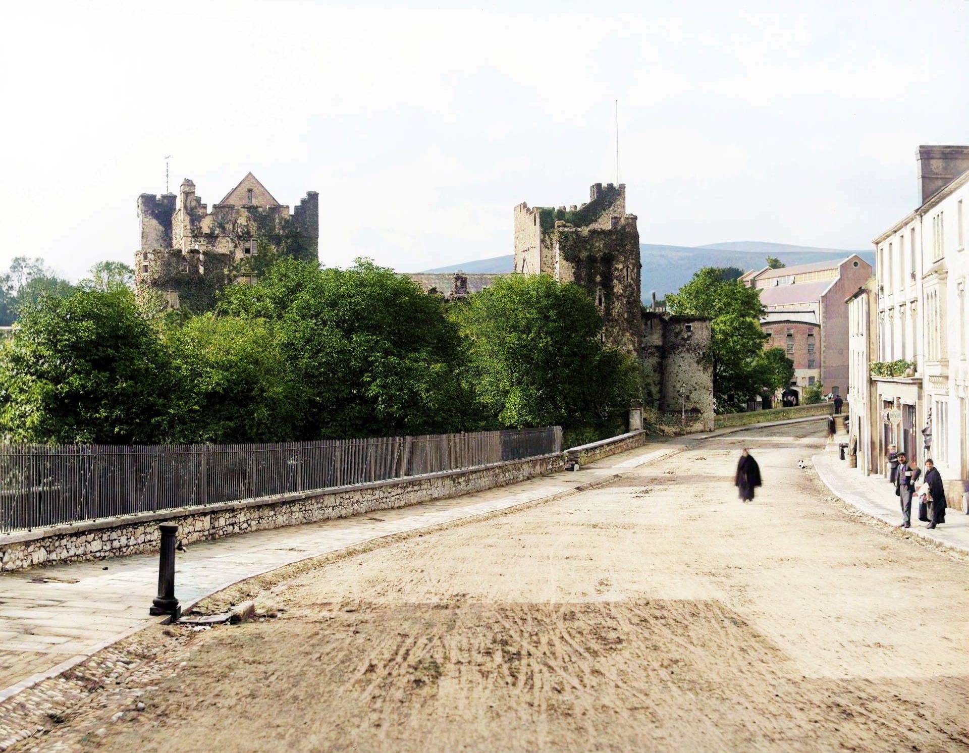 Cahir Castle: A Storied Fortress in Co. Tipperary, Ireland ...